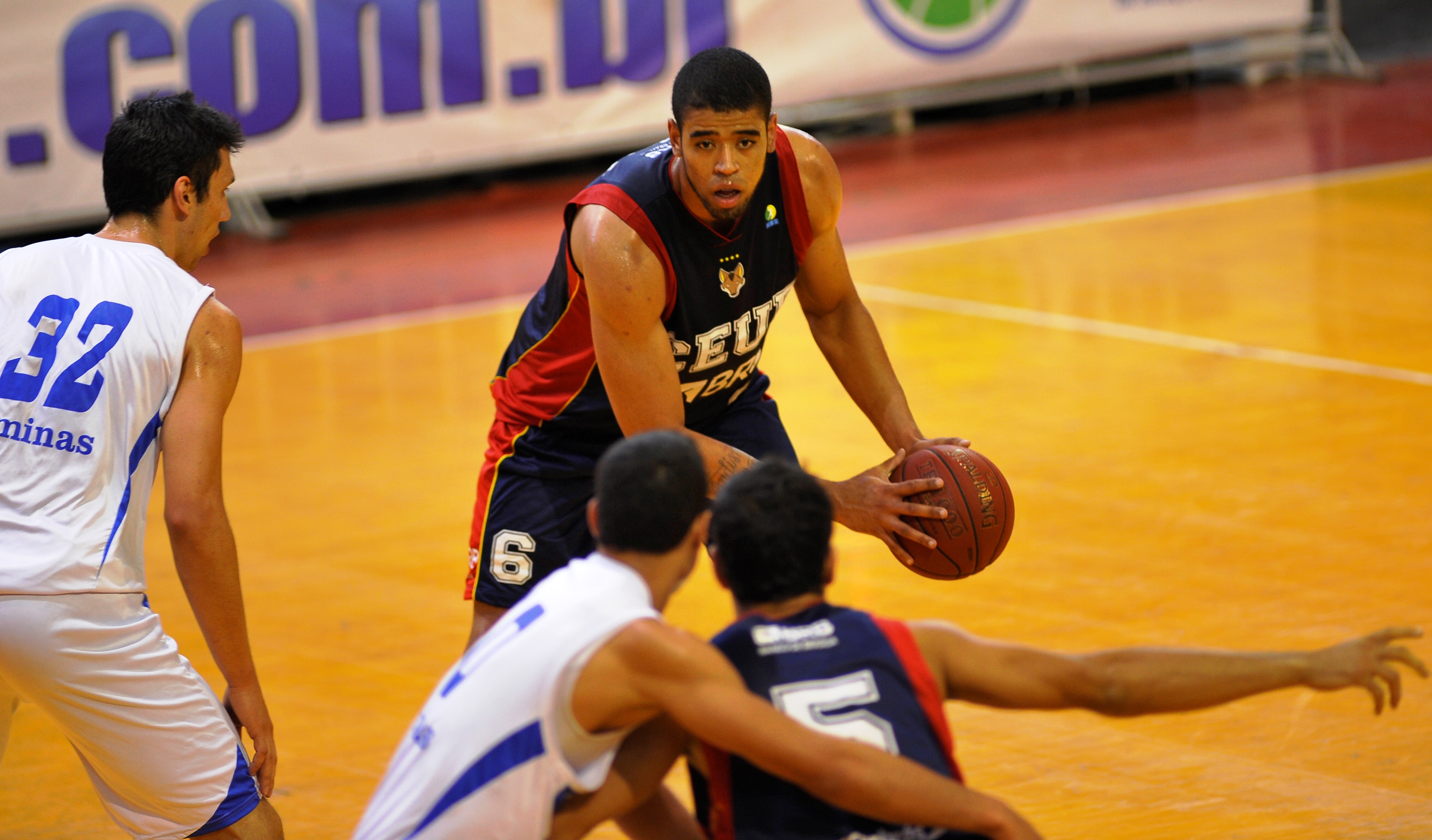 Quem leva? – Liga Nacional de Basquete